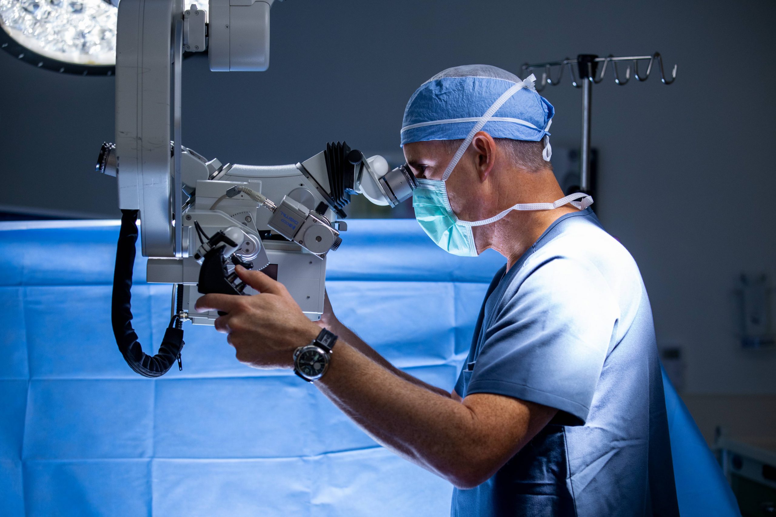 Orthopaedic Spine Surgeon Orange County - Dr. Jeremy Smith